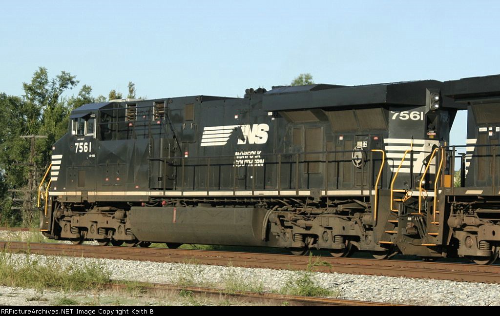 NS 7561